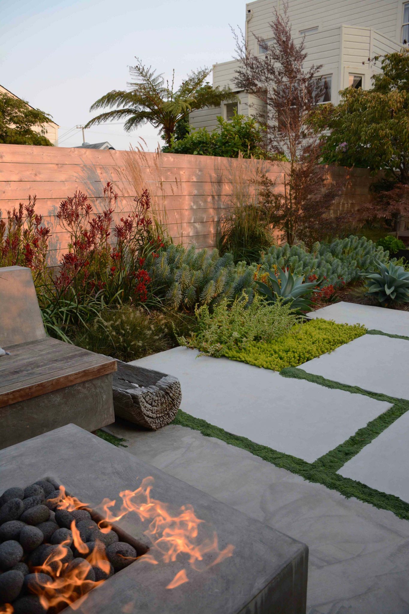Cozy Urban Oasis - Shades of Green Landscape Architecture